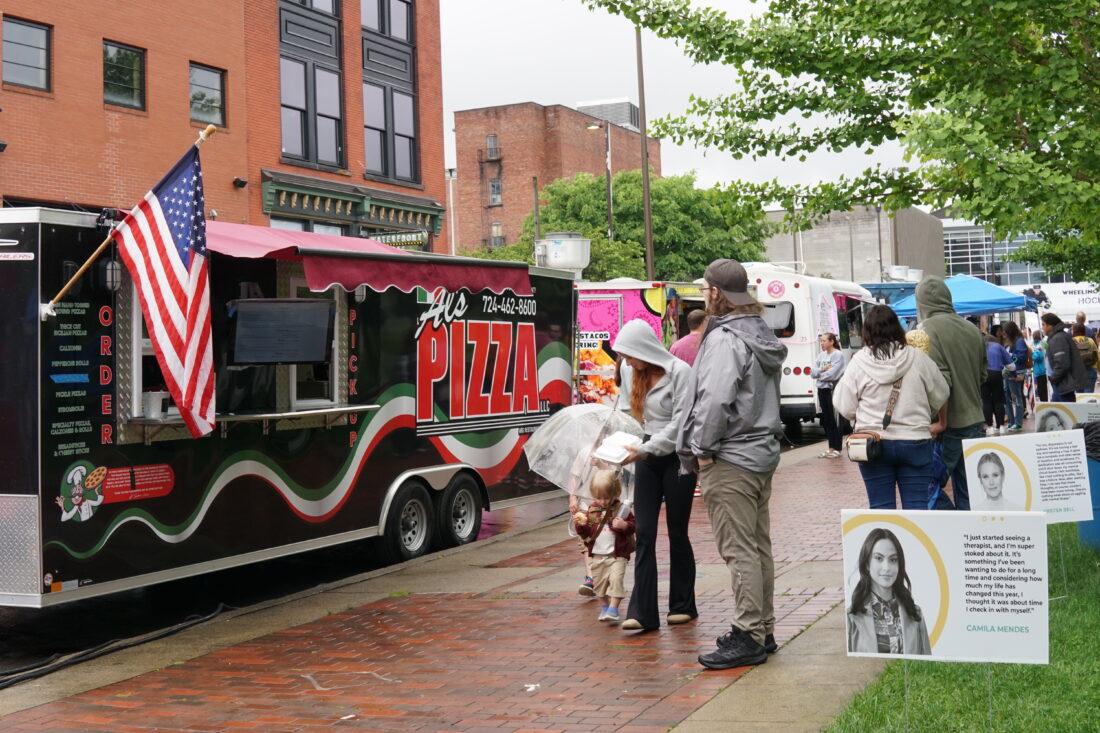 Hungry Crowds Brush Off Rain To Enjoy Wheeling Food Truck Festival ...